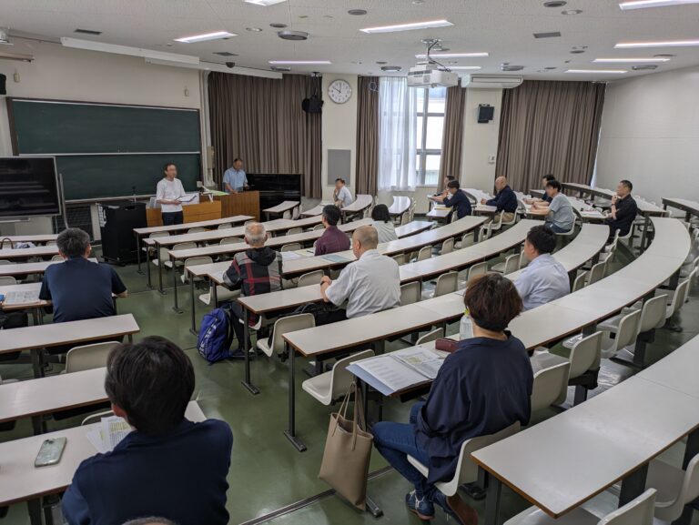 第一講義室にて - 北海道教育大学青陵会